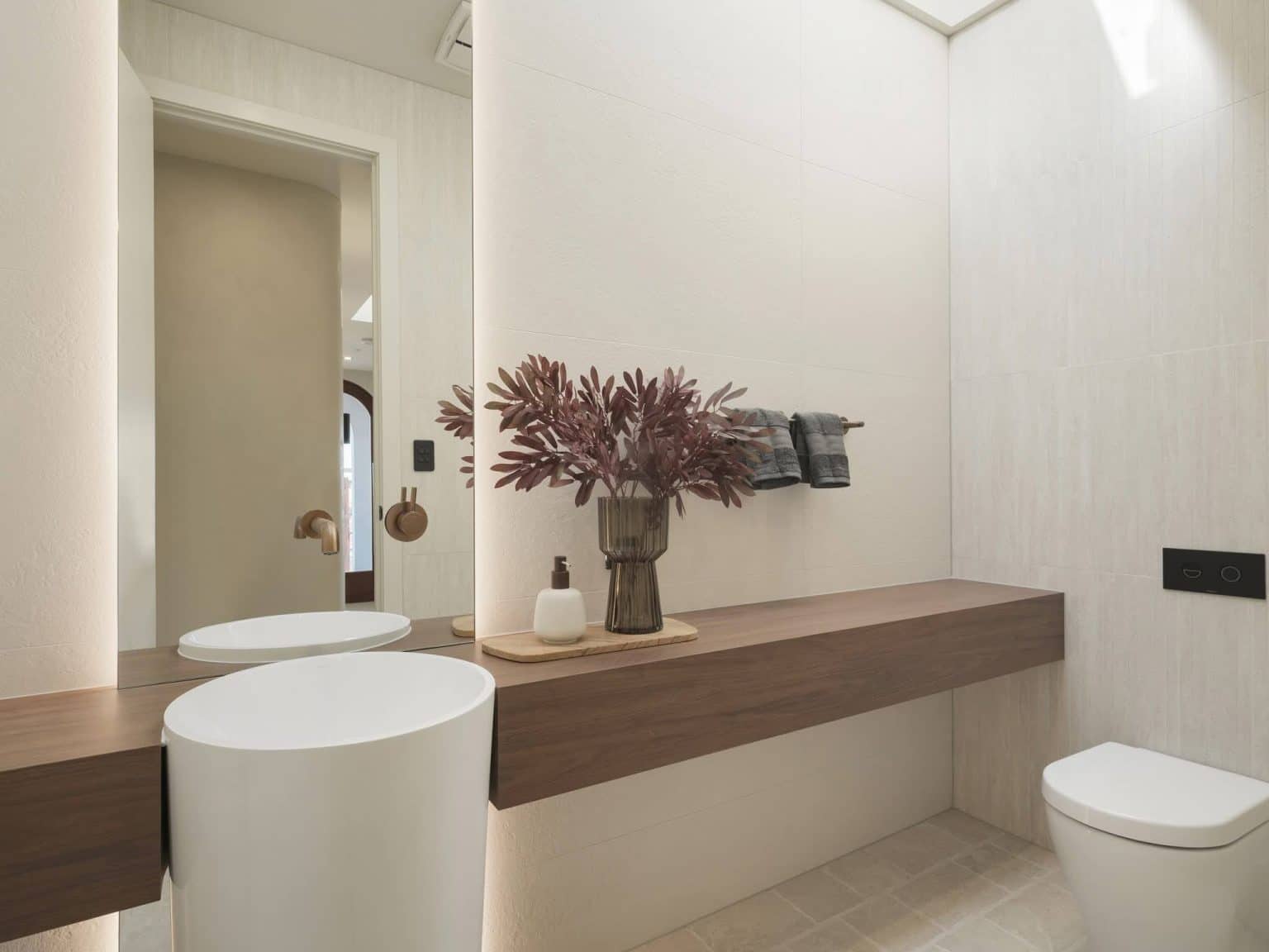 Custom Glass Supplier, Made-to-Order, | Delivery Sydney Wide